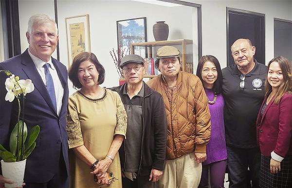 Thượng nghị sĩ Thomas Umberg và Dân biểu Lou Correa chúc Tết - Cộng ...